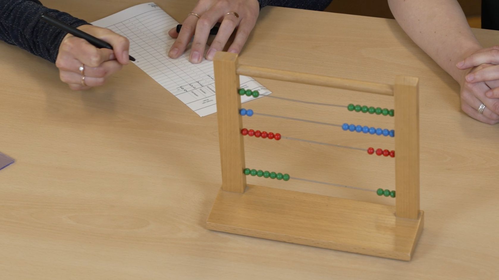 Kleine telraam - minsom met wisselen - AVE.IK Montessoristudie